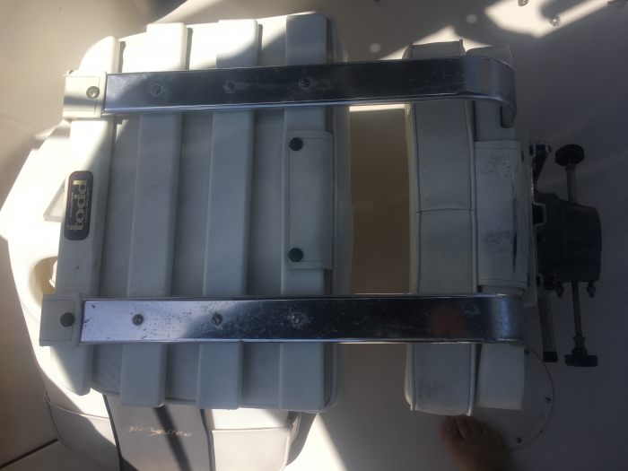 Todd 94-1500D Gloucester Captains Seat w/ Cushions